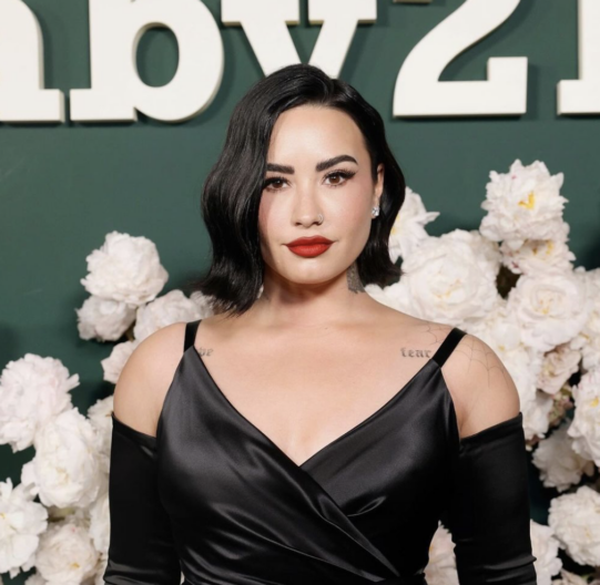Demi Lovato Welcomes The Holidays With A Christmas Special • Music Daily
